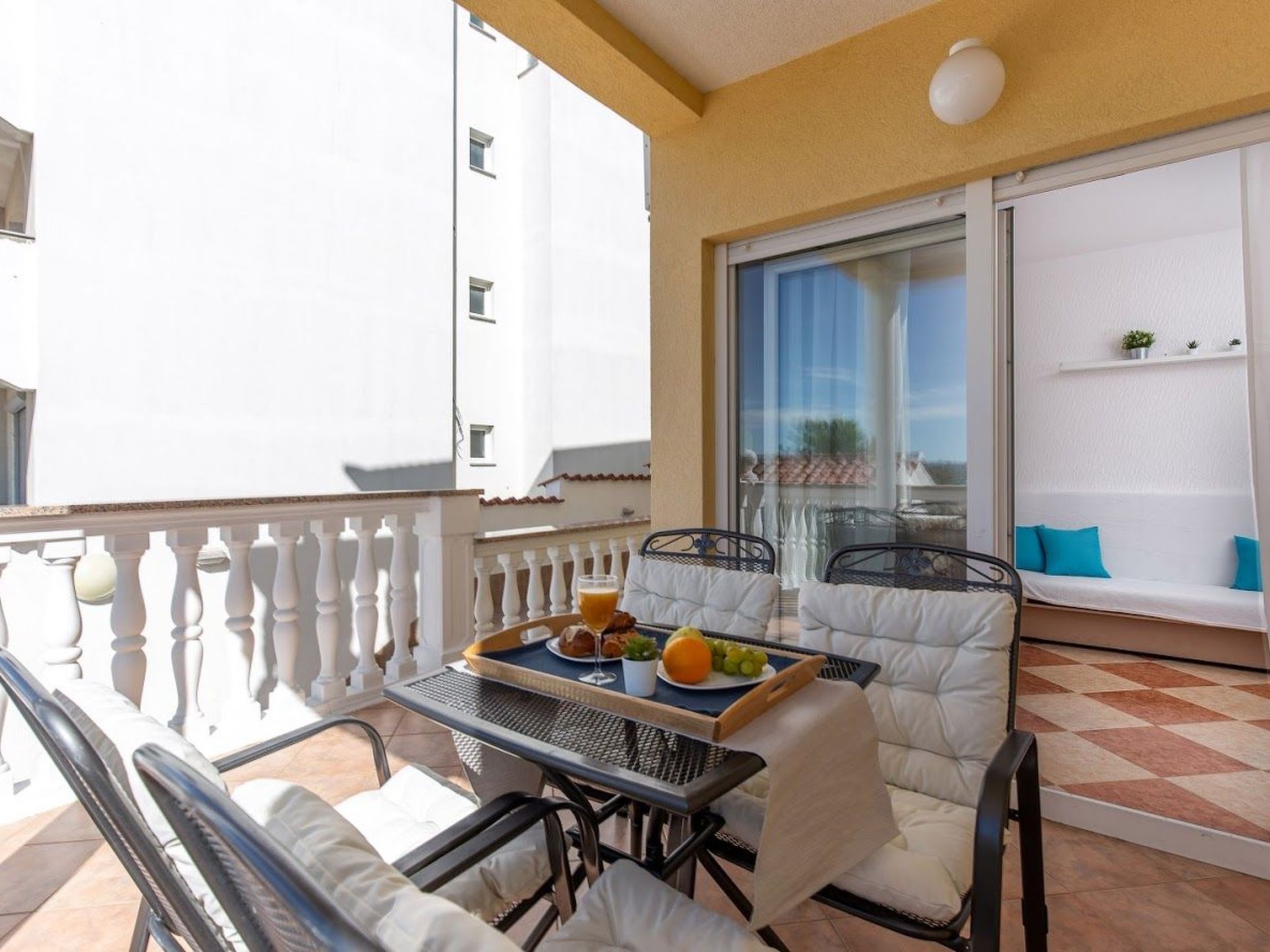 Wohnung Mit Balkon Und Meerblick - Cres