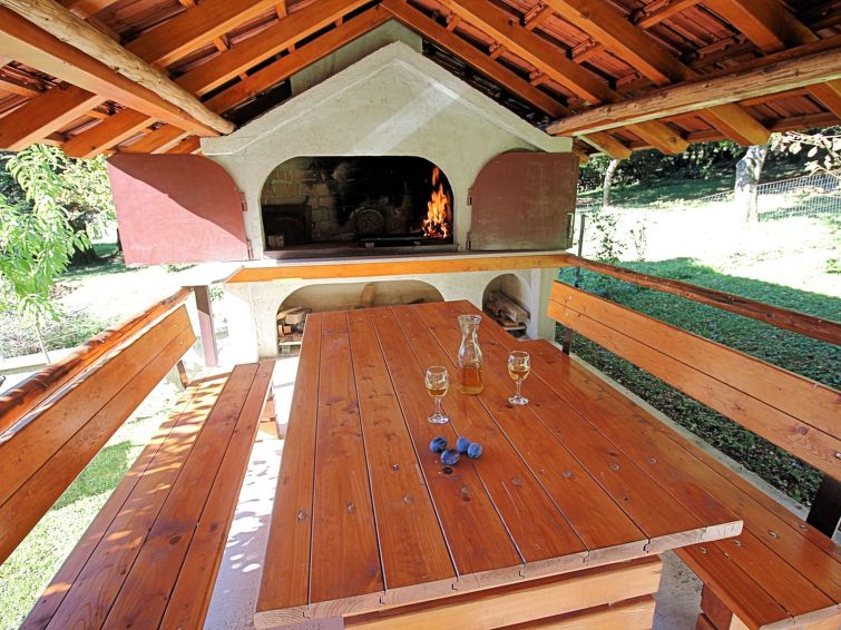 Schönes Ferienhaus In Breze Mit Eigenem Balkon - Novi Vinodolski