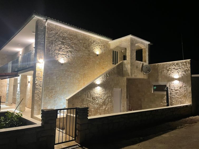 Stonehouse-pag - Pag