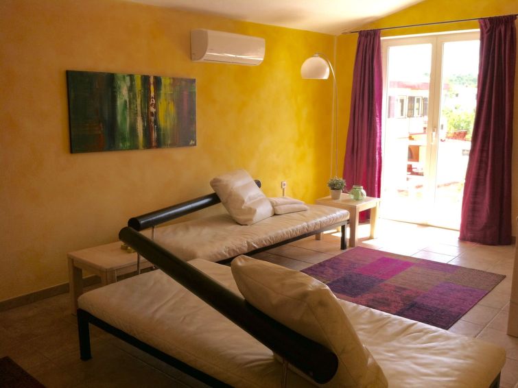 Gemütliche Ferienwohnung Nahe Zadar - Starigrad