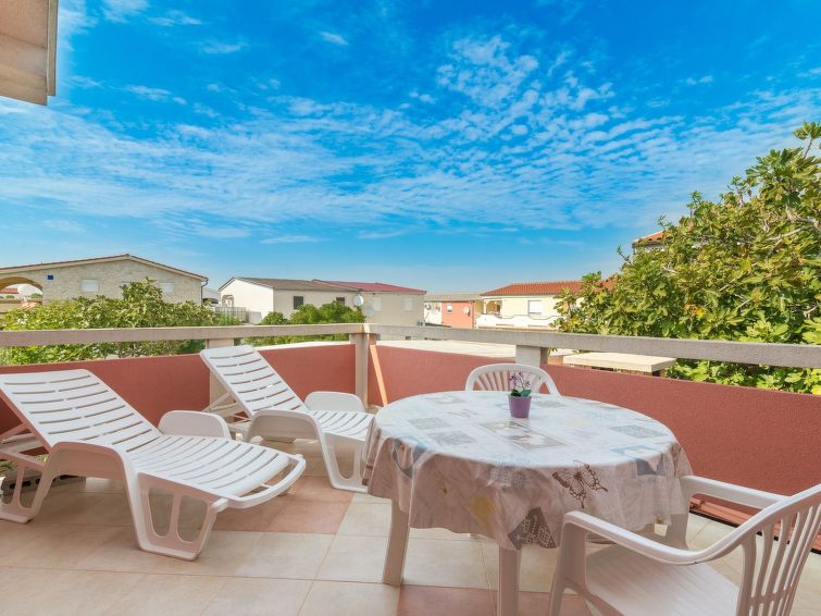 Apartment Puskaric 3 - Nin