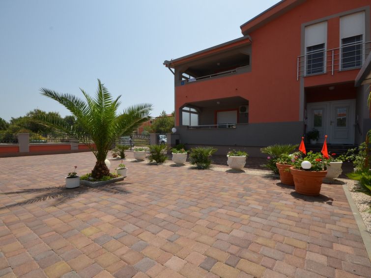Apartment Komljen 2 - Vir