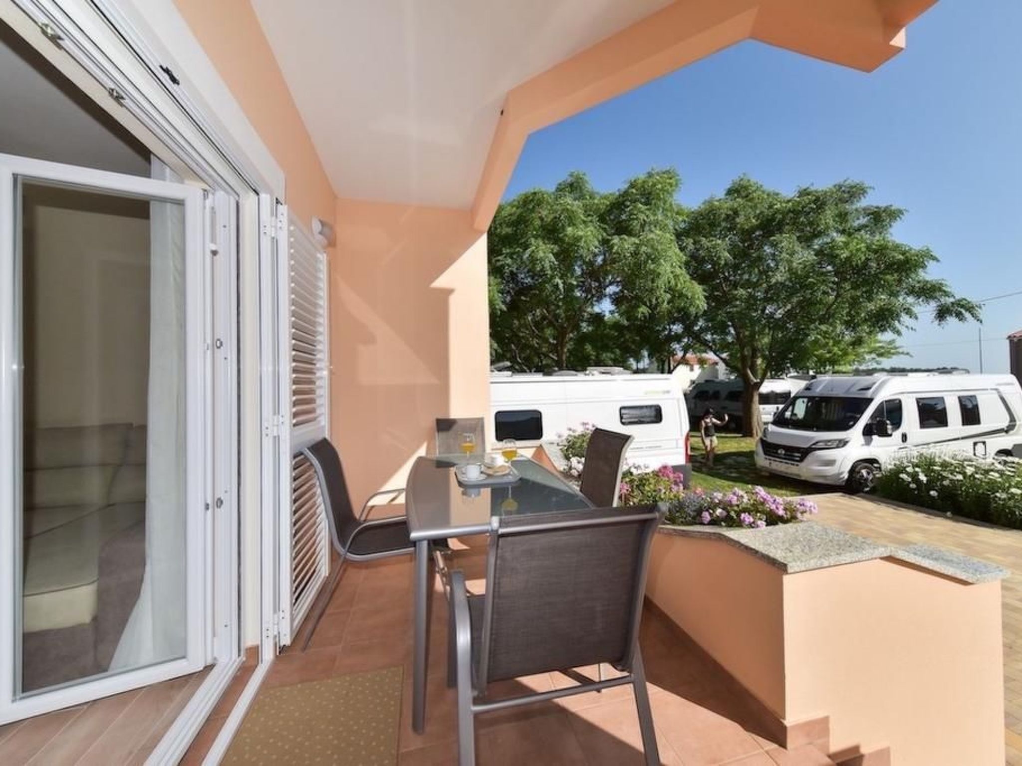 Wohnung Mit Blick Auf Das Wasser - Nin