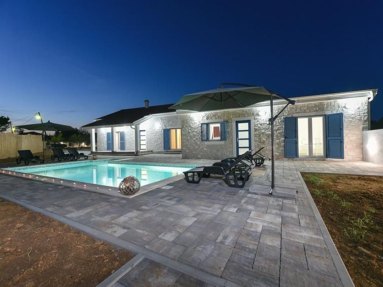 Villa Mit Garten, Grill Und Terrasse - Nin