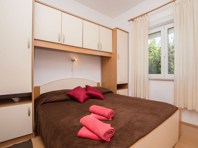 Ruhiges Appartement Mit Terrasse In Strandnähe - Zadar