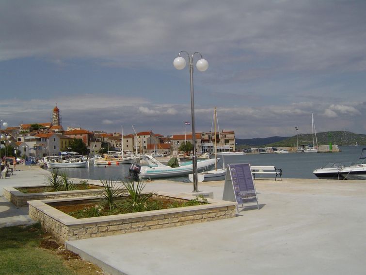 Apartment Direkt Am Meer Mit Anlegeplatz - Tisno