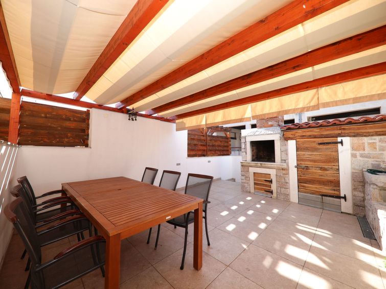 Wohnung Mit Garten, Grill Und Terrasse - Tisno