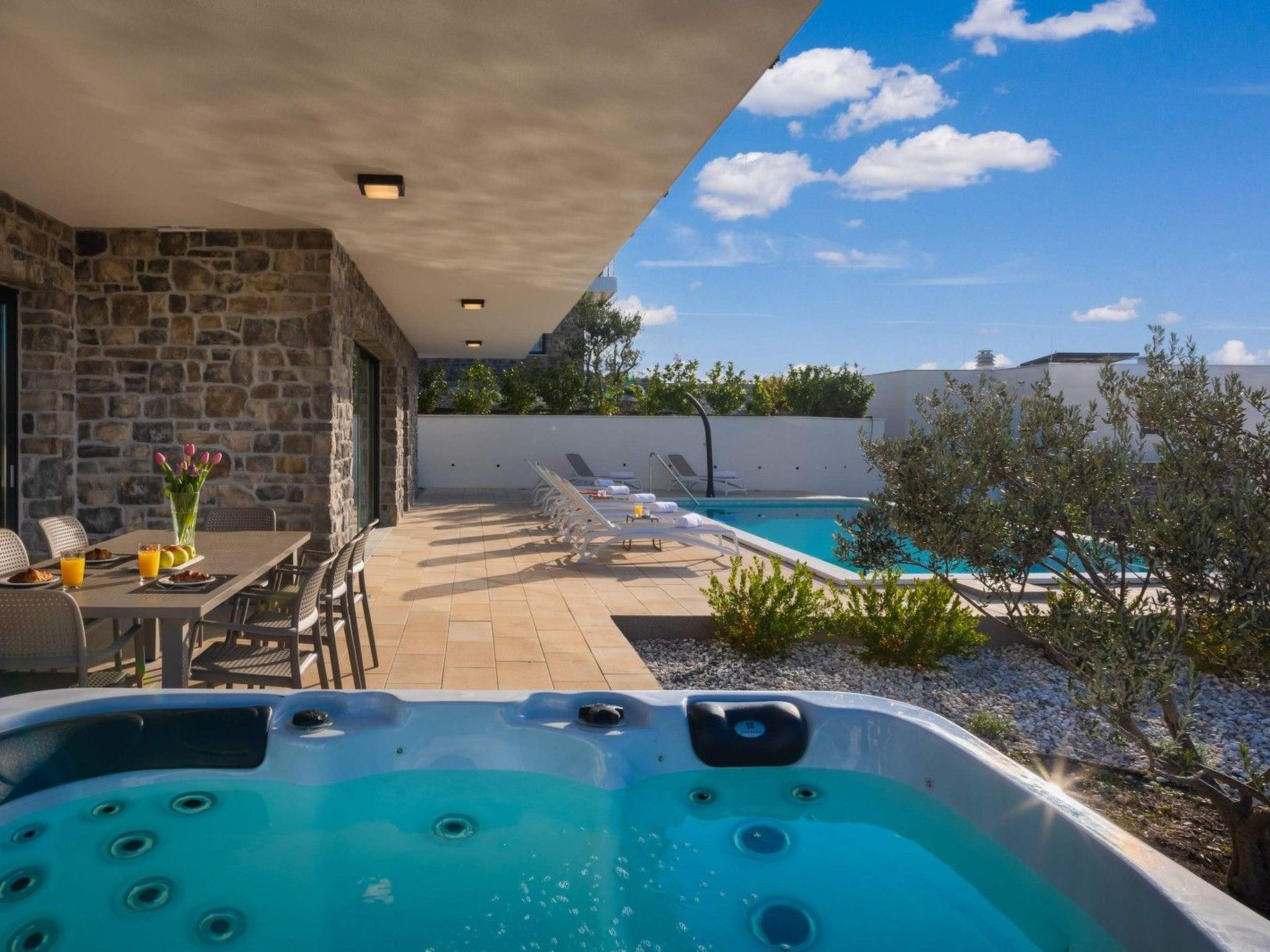 Villa Mattina Für 10 Personen In Priosten - Primošten