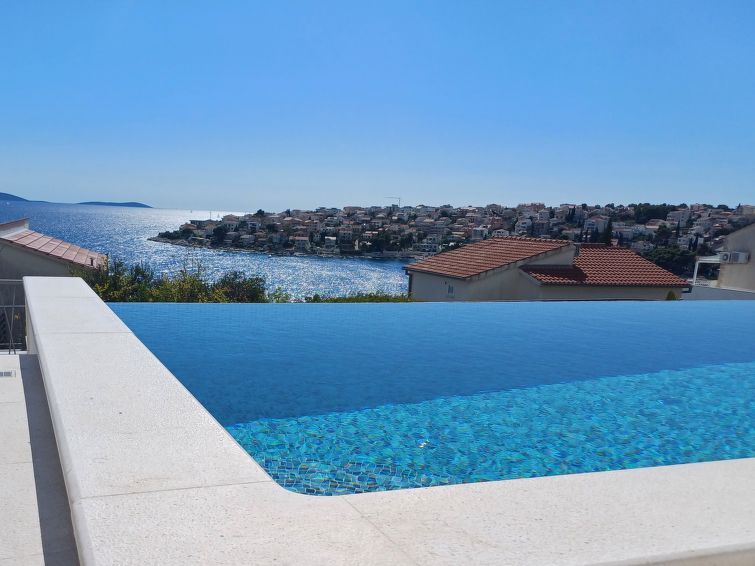 Beheizter Infinity-pool, Appartement Mit Meerblick 2 - Okrug Gornji