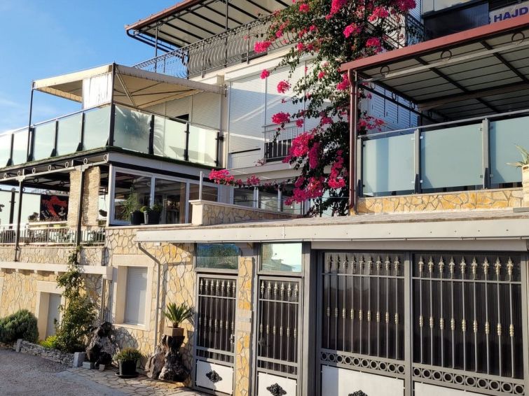 Studio Für 2 Personen In Okrug Gornji, Dalmatien - Hvar