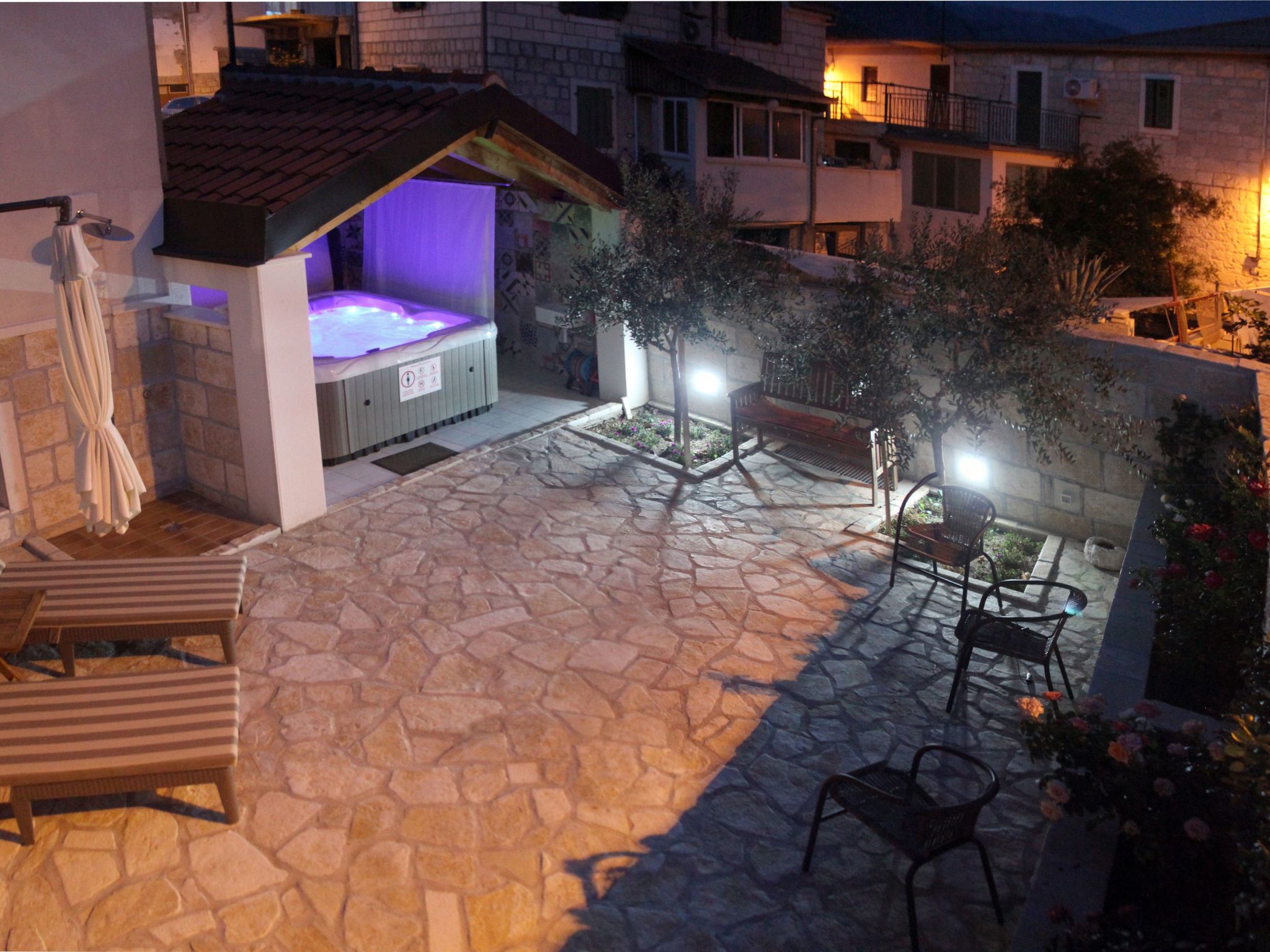 Haus In Mravince Mit Whirlpool Und Garten - Split