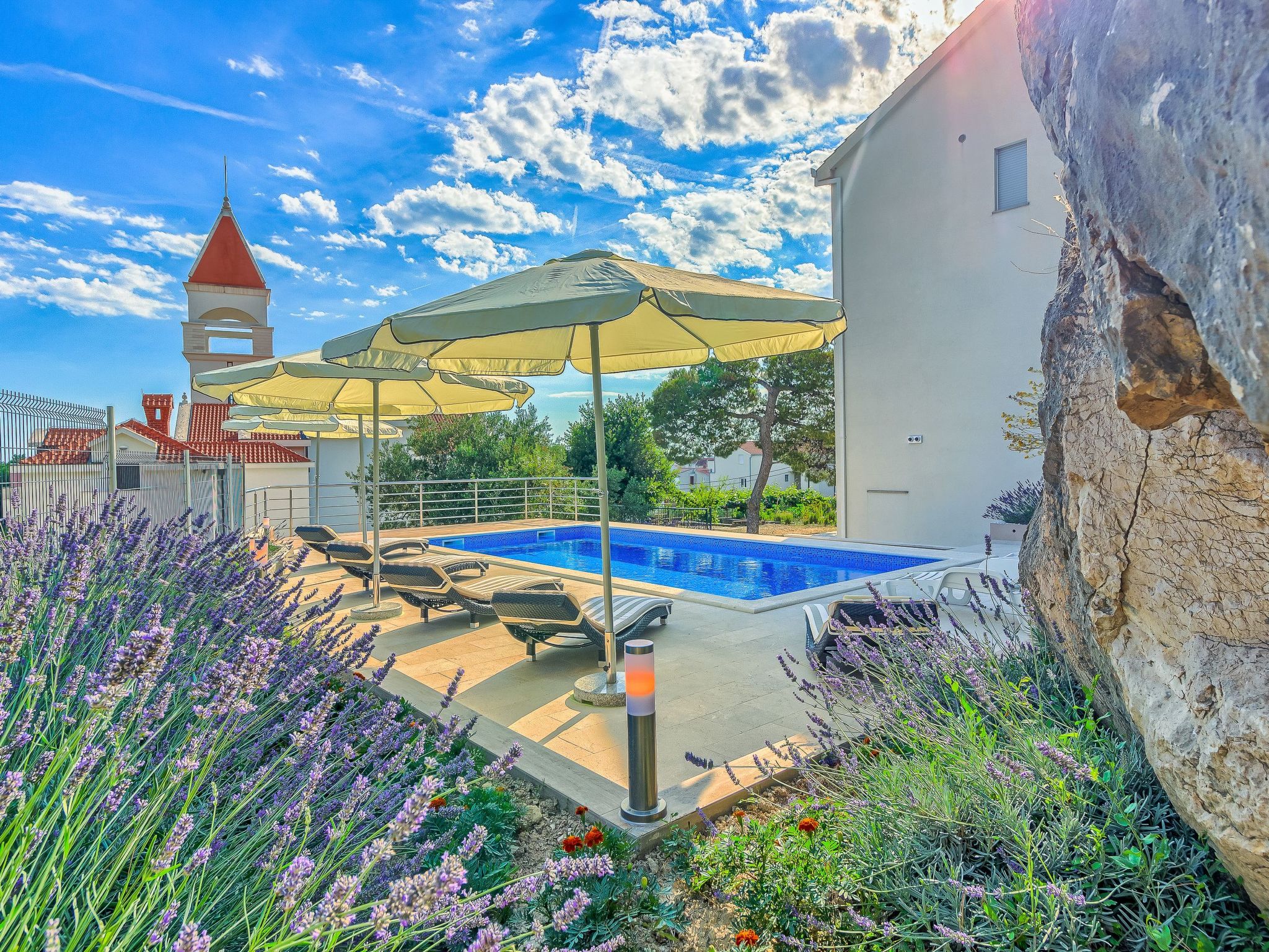 "Villa Rock" Mit Blick Auf Das Wasser - Podstrana