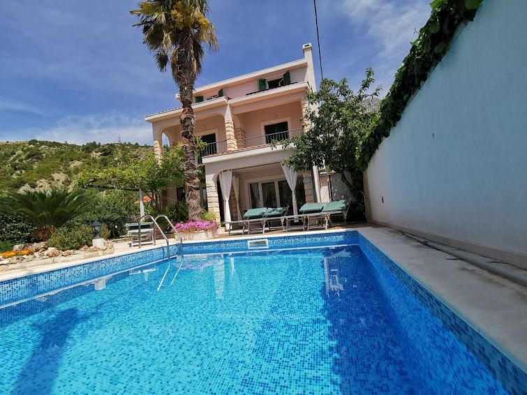 Mit Privatpool Neben Dem Strand - Omiš