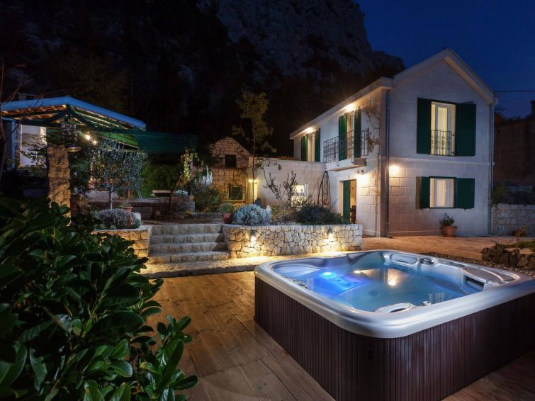 Mit Whirlpool - Makarska