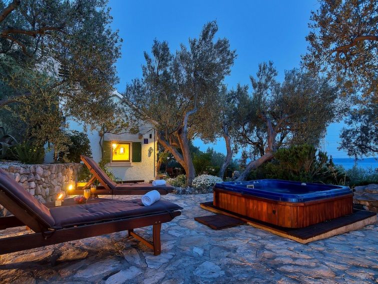 Dora - Makarska