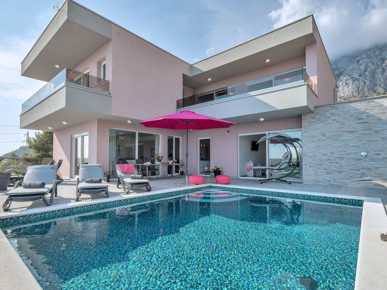 Villa Mit Beheiztem Pool Und Fünf Schlafzimmer - Tučepi