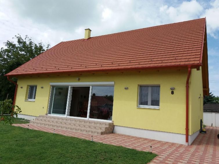 In Fonyód Mit Terrasse Und Grill - Lake Balaton
