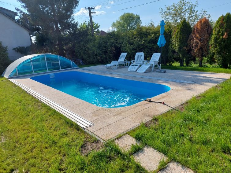 Schönes Ferienhaus Mit Pool In Ruhiger Lage - Lake Balaton