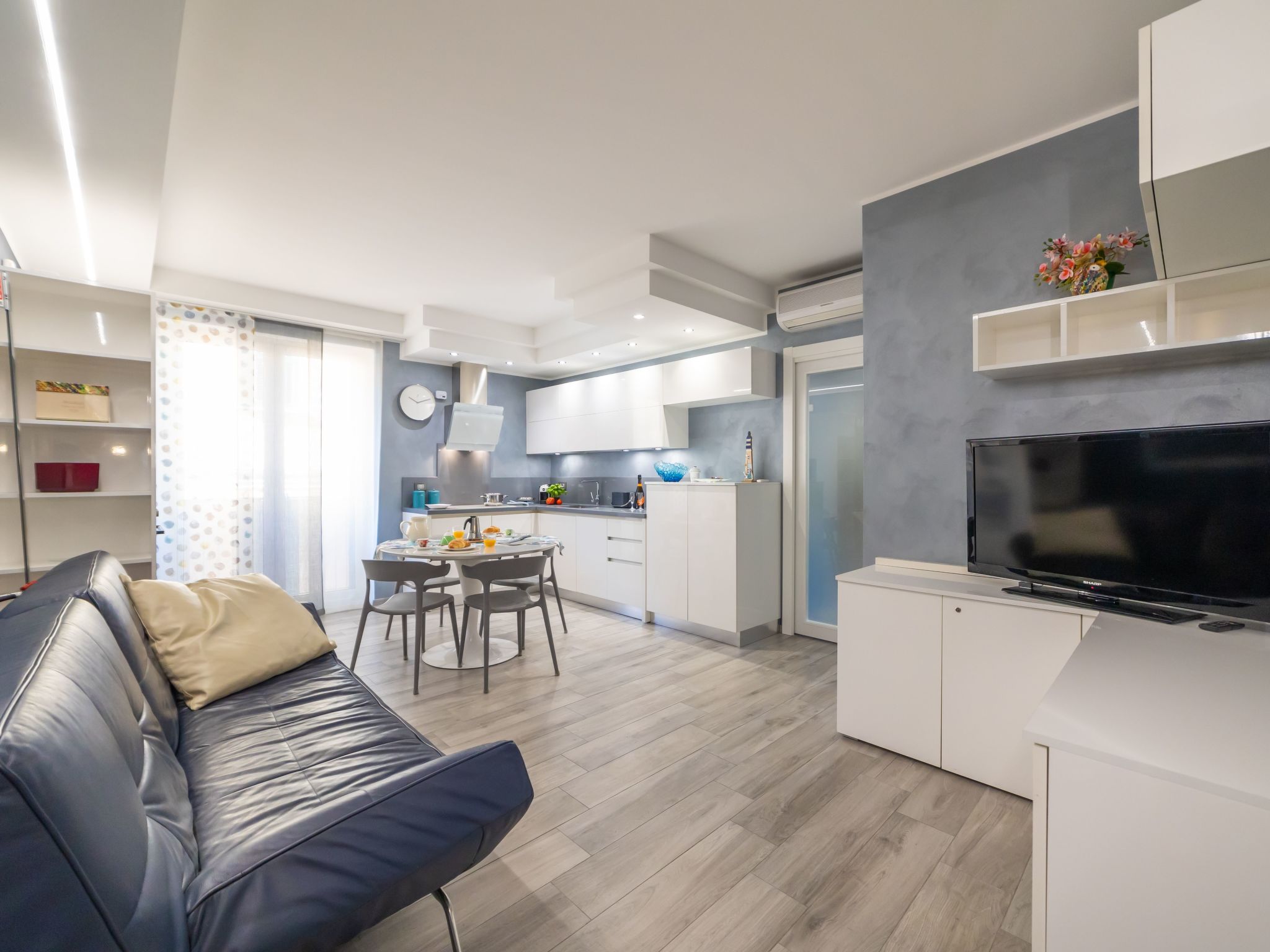 Loving Alassio - Eine Hochmoderne Drei-zimmer-wohnung Am Meer - Alassio