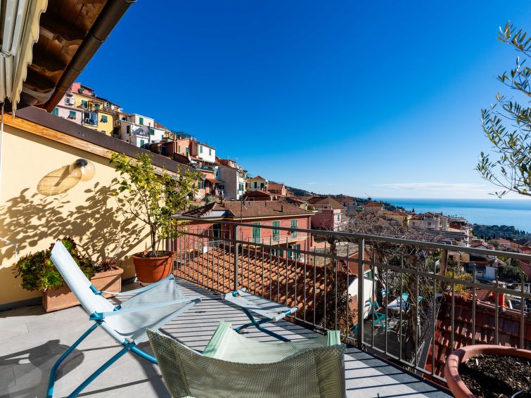 Terrazza Con Glicine - Alassio
