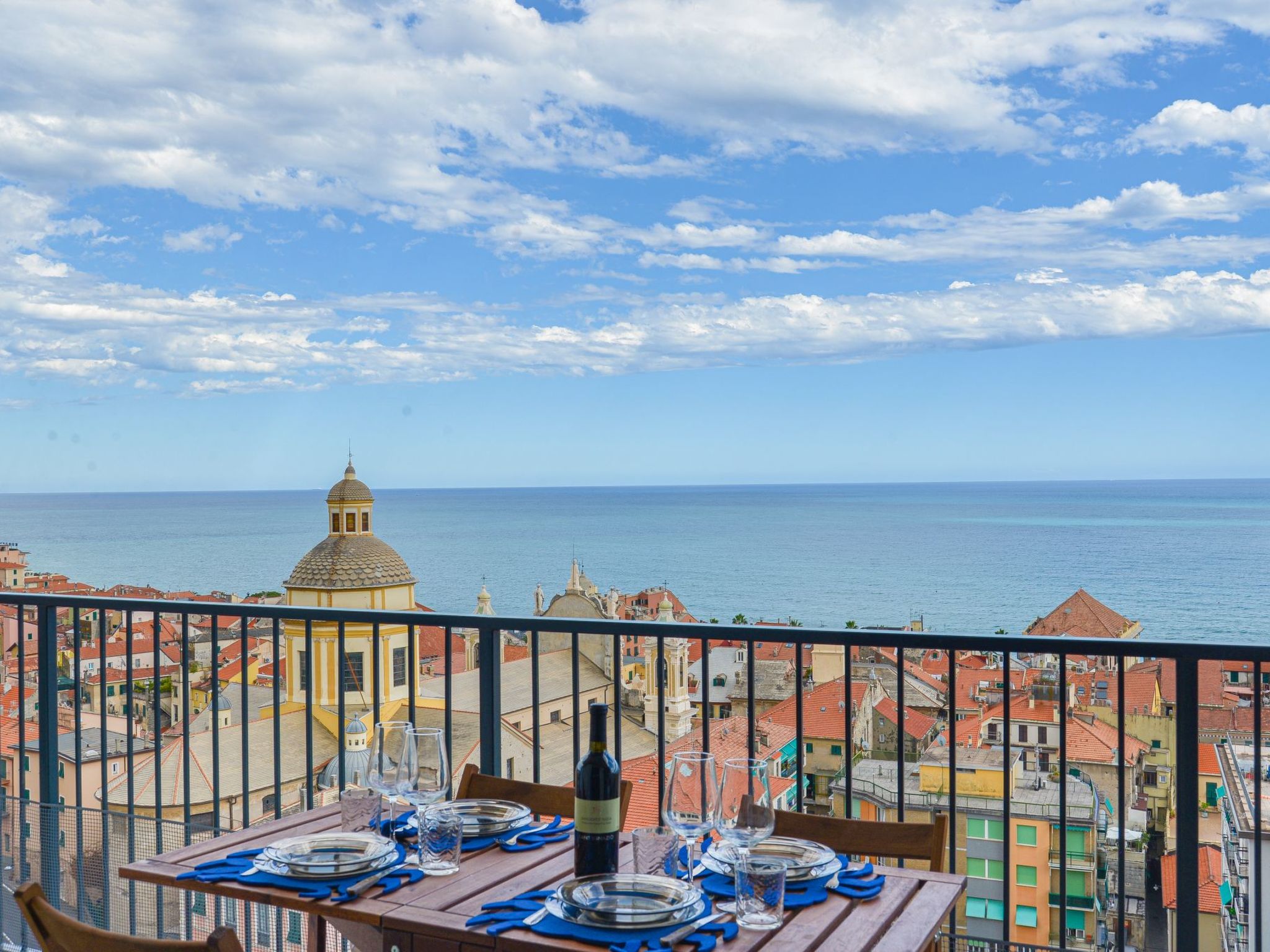 Casa La Tortuga Bei Holiday World - Finale Ligure