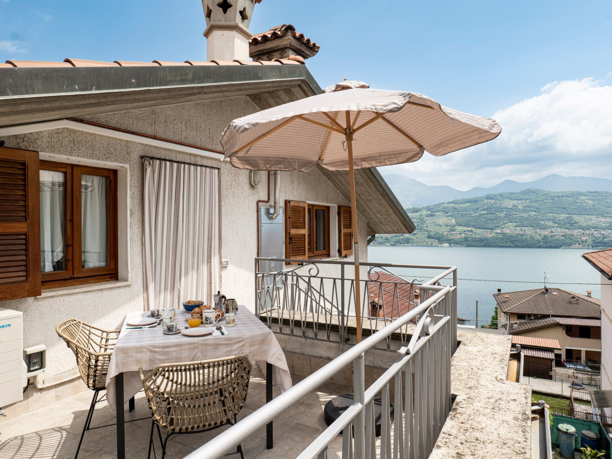 Gioia Del Verde - Raum, Terrasse Und Seeblick - Iseo