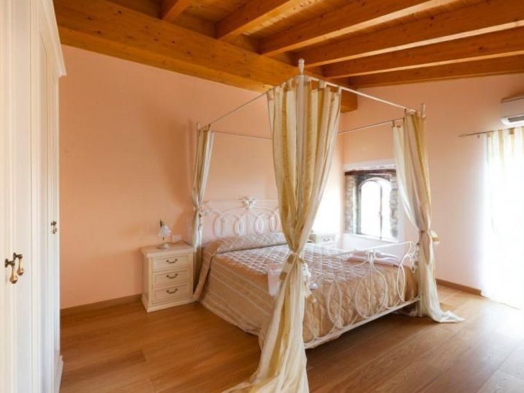 Wohnung Mit Jacuzzi Und Terrasse - Lac de Garde