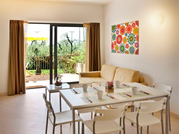 Dreizimmerwohnung Mit Teilweiser Seesicht - Malcesine