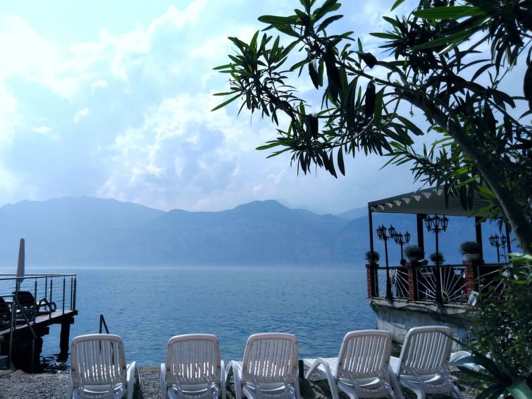Zwei-zimmer-wohnung Mit Seeblick - Malcesine