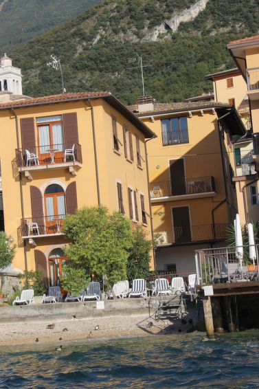 Wohnung In Malcesine Mit Privatstrand - Malcesine