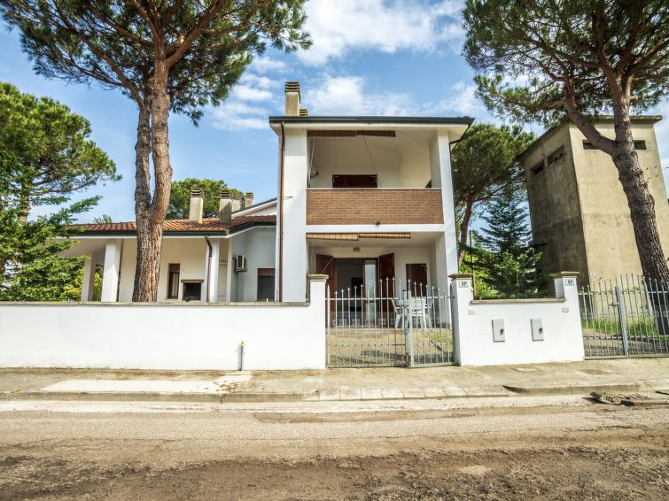 Haus In Lido Di Volano Mit Terrasse, Garten Und Grillplatz - Emilia-Romagna