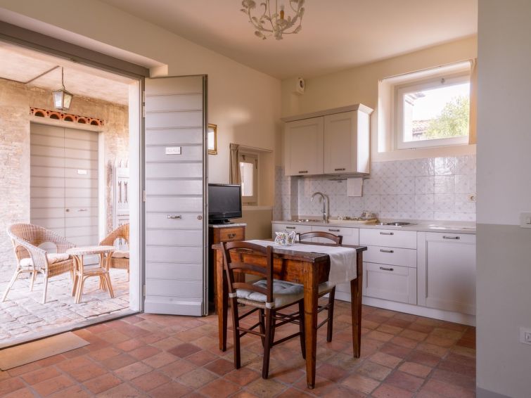 Studio-apartment Mit Garten, Grill, Pool Und Aussicht - Pesaro