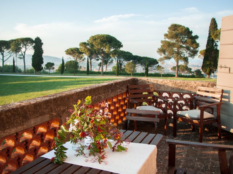 Drei-zimmer-panorama-wohnung Mit Terrasse Und Sommerpool - Pesaro