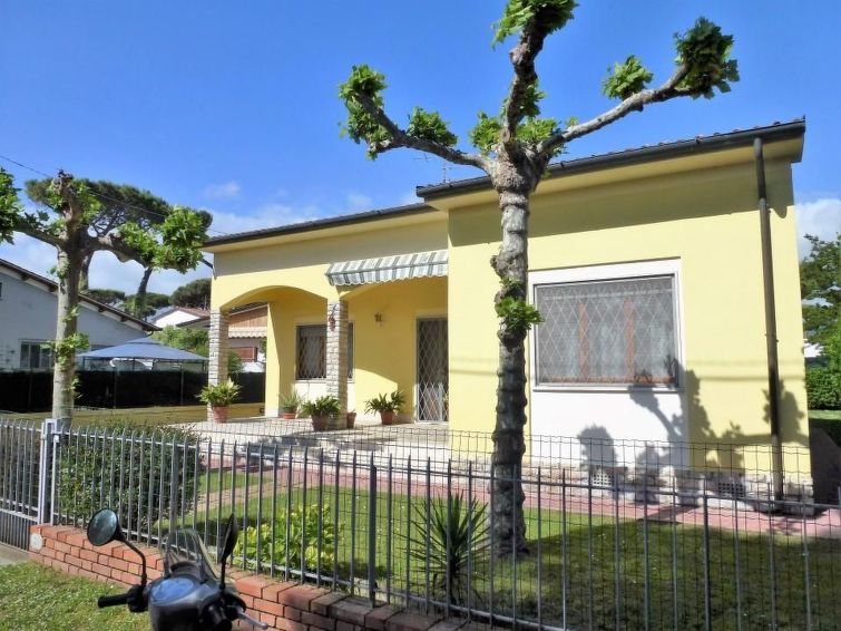 Ferienvilla Mit Garten, Grill Und Terrasse - Viareggio