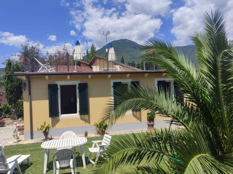 Villa Mit Schönem Gartne Und Sonnenterrasse - Camaiore