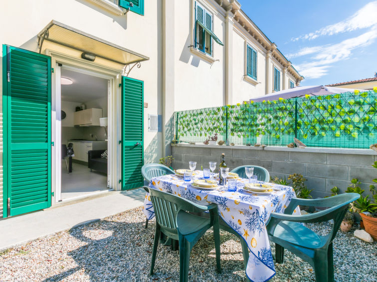 Trilo Via Adige - Cecina