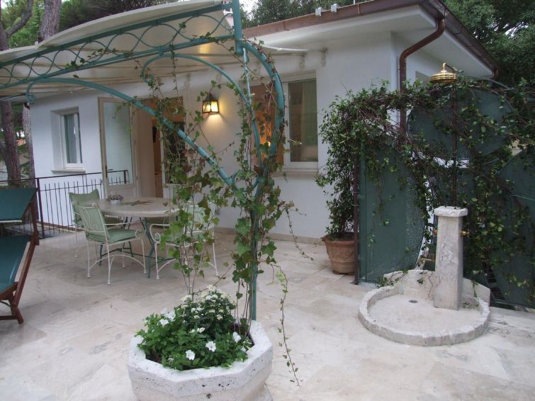 Iris' Wohnung Mit Terrasse - Castagneto Carducci