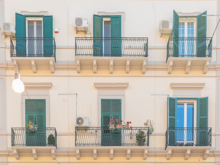 Wohnung In Taranto Mit Privatem Parkplatz - Taranto
