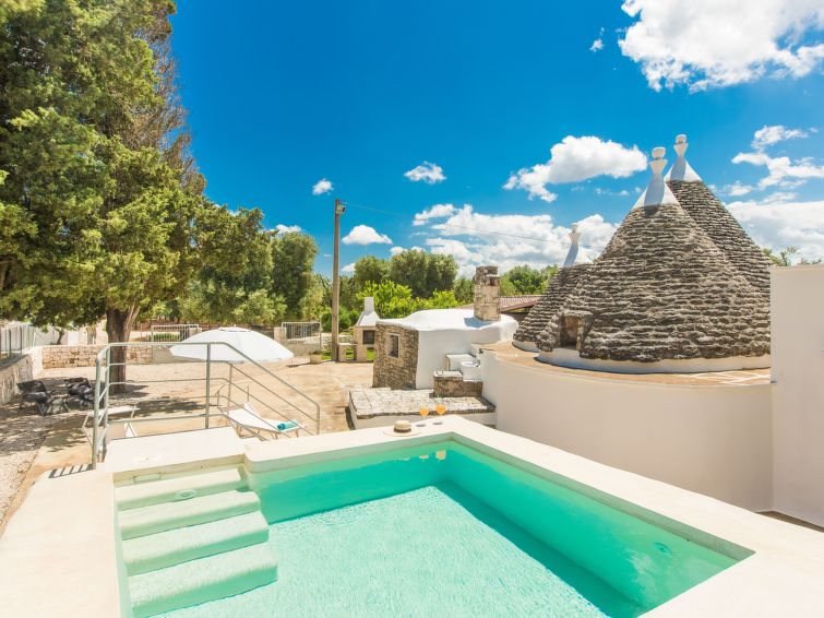 Trullo Die Riesenpappel - Puglia