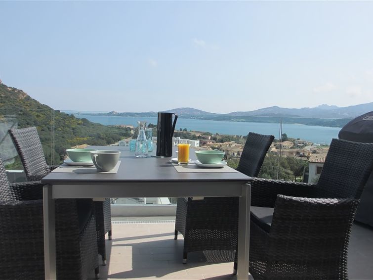 Wohnung Mit Terrasse - Arzachena
