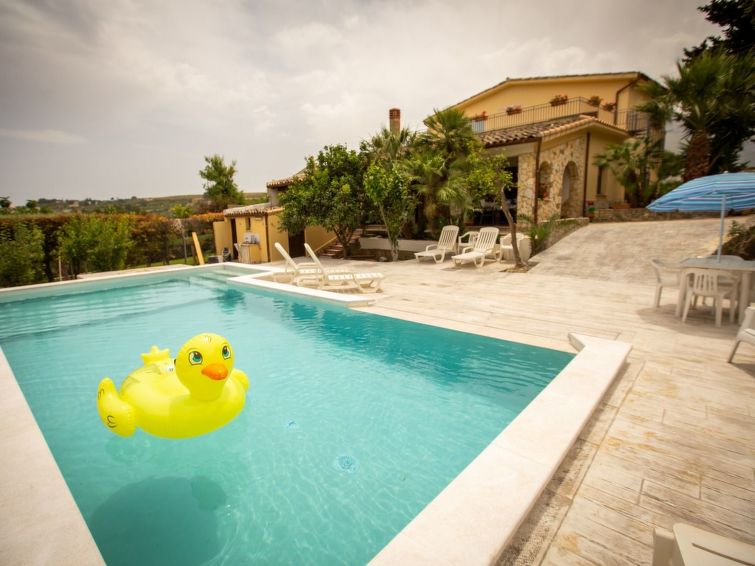 "Guidaloca" Mit Infinity-pool - Scopello, Italy