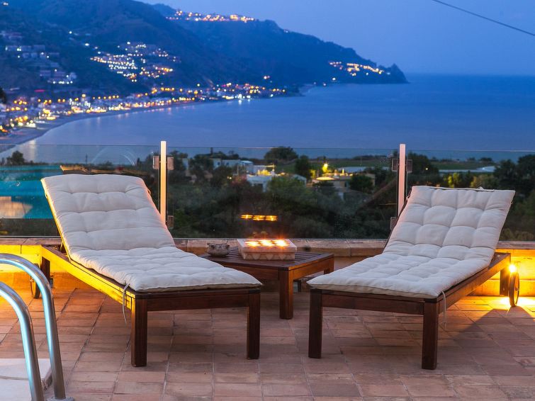 Ferienvilla Mit Whirlpool - Catania
