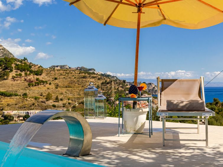 Casa Musica - Naxos