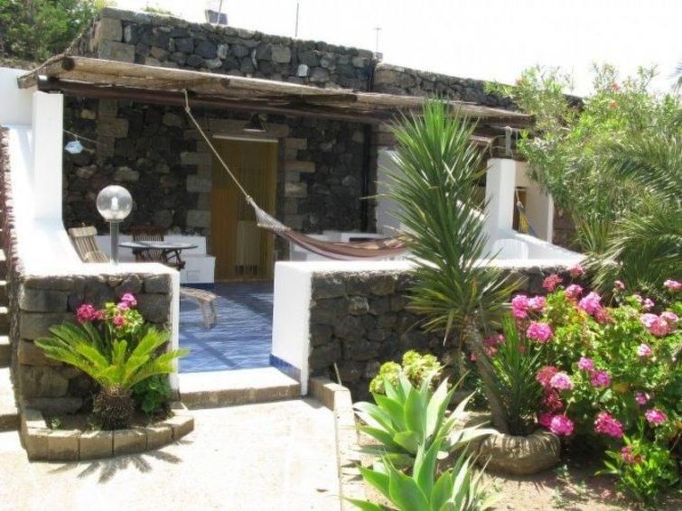 Dammuso Ibiscus Mit Blick Aufs Wasser - Pantelleria