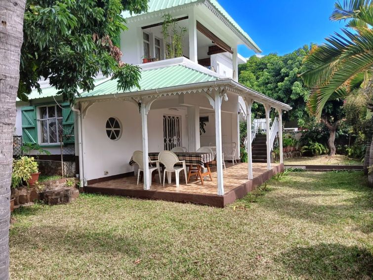 R Garden Pointe Aux Sables - Port Louis
