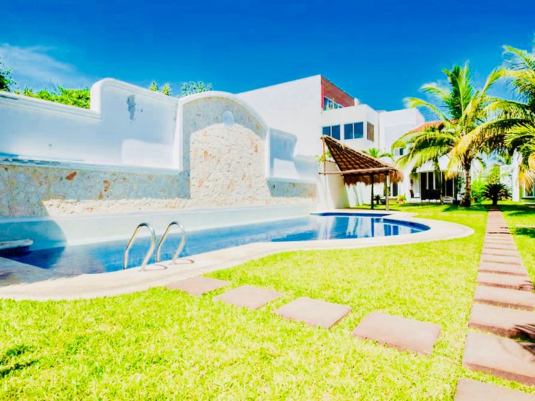 Kamera Executive King Size - Playa del Carmen