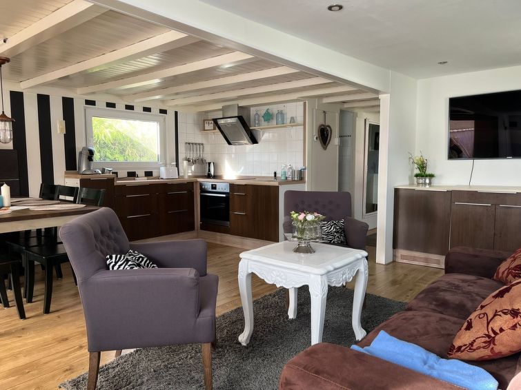 Charmantes Ferienhaus "Hilda" Mit Terrasse - Medemblik