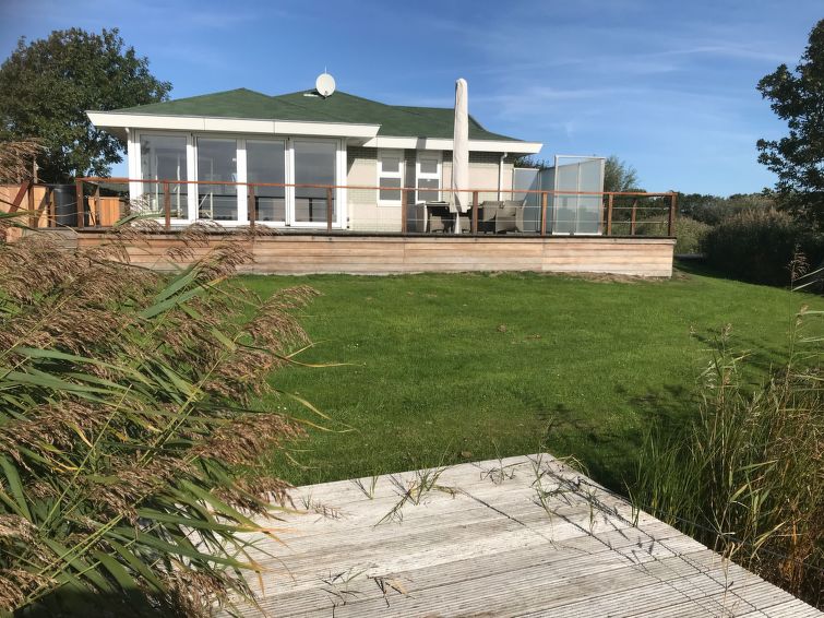 Mit Außen-sauna Und Außen-whirlpool - Makkum
