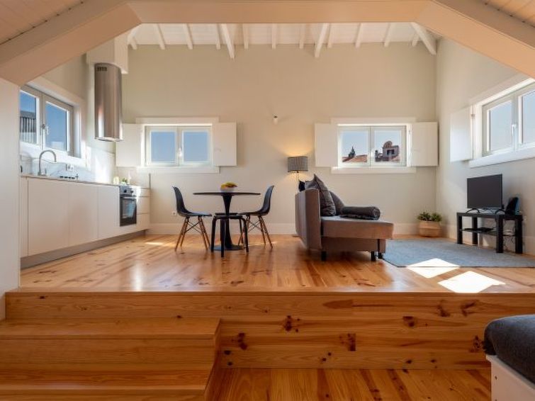 Oporto Rooftop Studio By Vacationy - Baguim do Monte