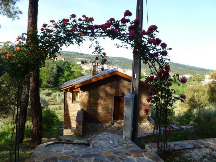 Mit Sonnenterrasse Und Großem Garten - Portugal